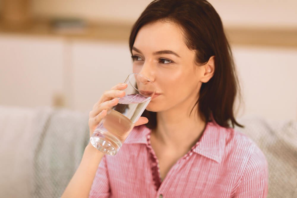 The Vital Importance Of Drinking Water - Girlsnbeauty.com